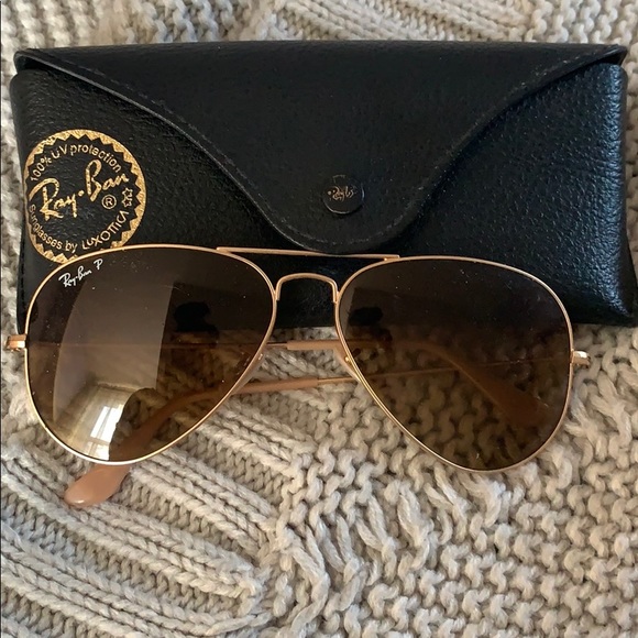 Ray-Ban | Accessories | Gold Aviator Ray Bans With Black Case | Poshmark